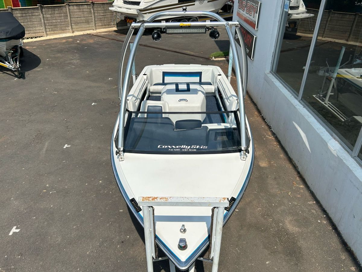 1989 Mastercraft Prostar 190 powered by Indmar V8 direct drive – Katay ...