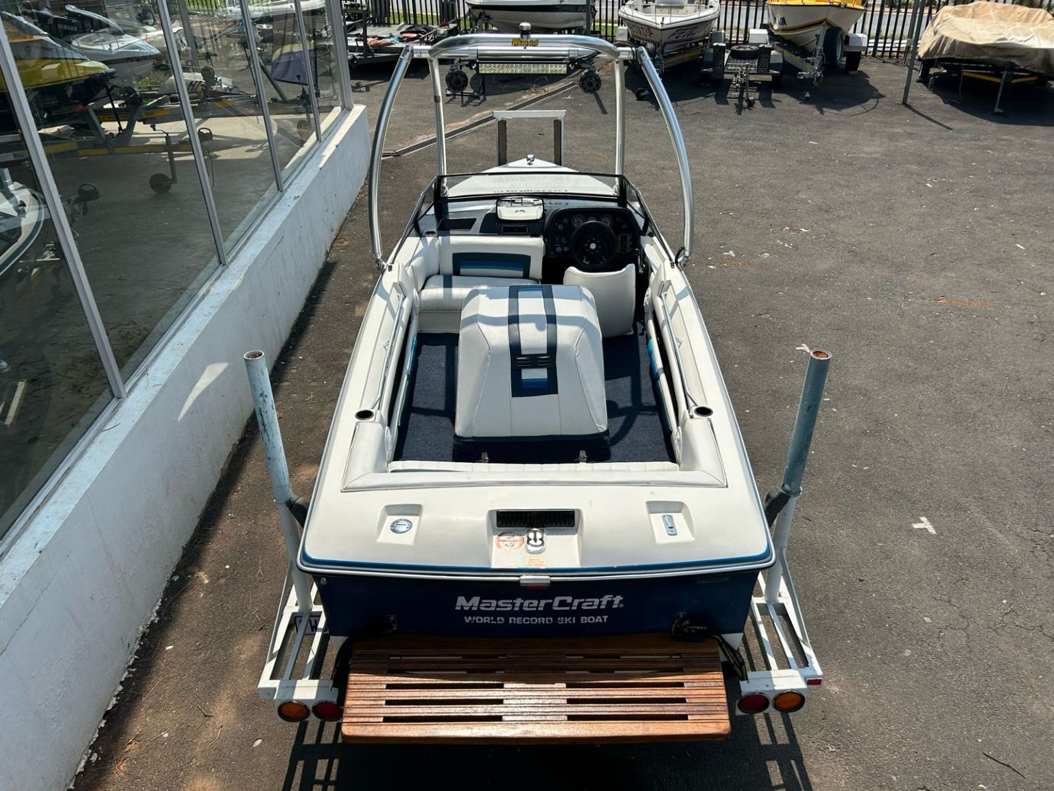 1989 Mastercraft Prostar 190 powered by Indmar V8 direct drive – Katay ...