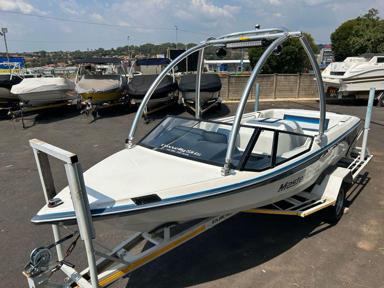 1989 Mastercraft Prostar 190 powered by Indmar V8 direct drive – Katay ...